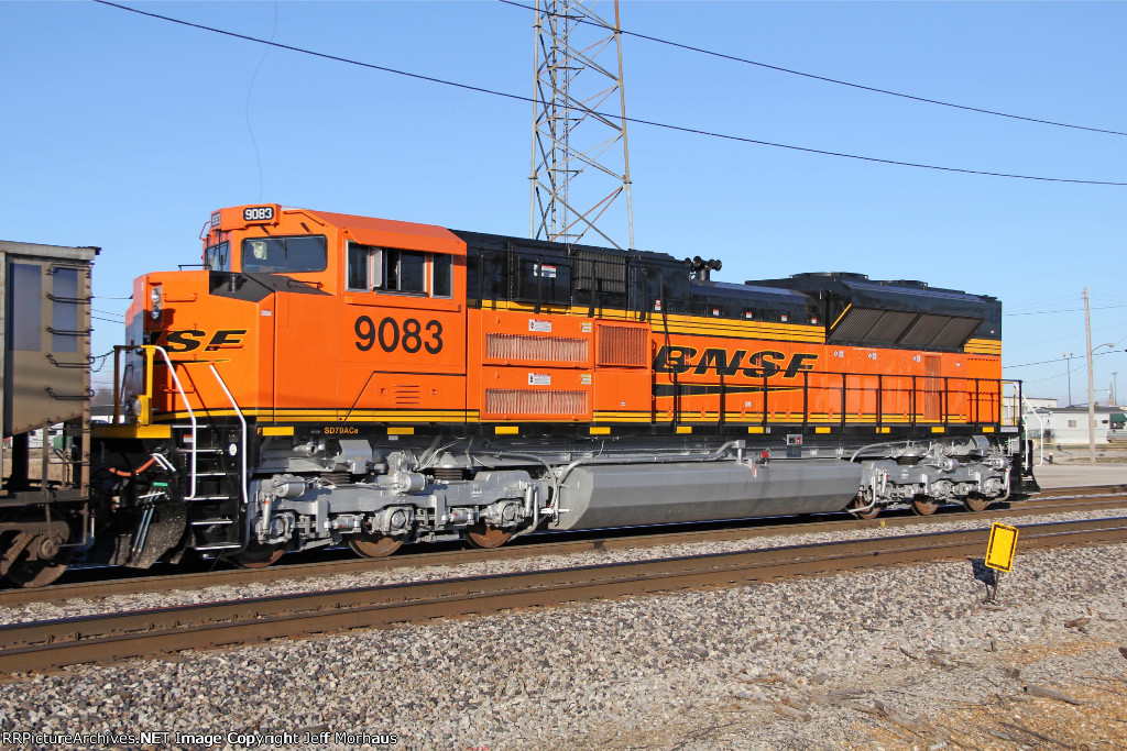 BNSF 9083